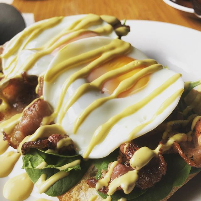 Bacon Benedict – Ross M. W. Bennetts