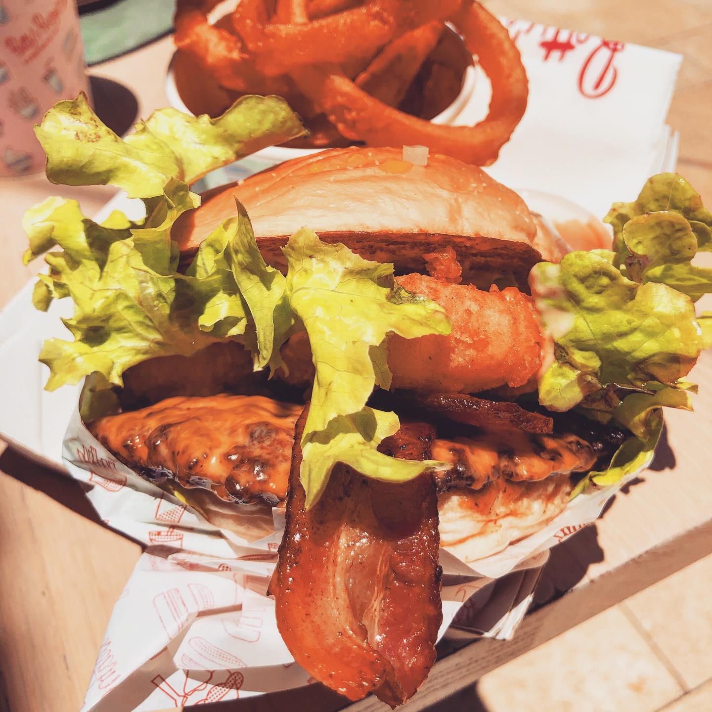 Noosa Classic Surf burger with bacon, Onion Rings & a Chocolate ...